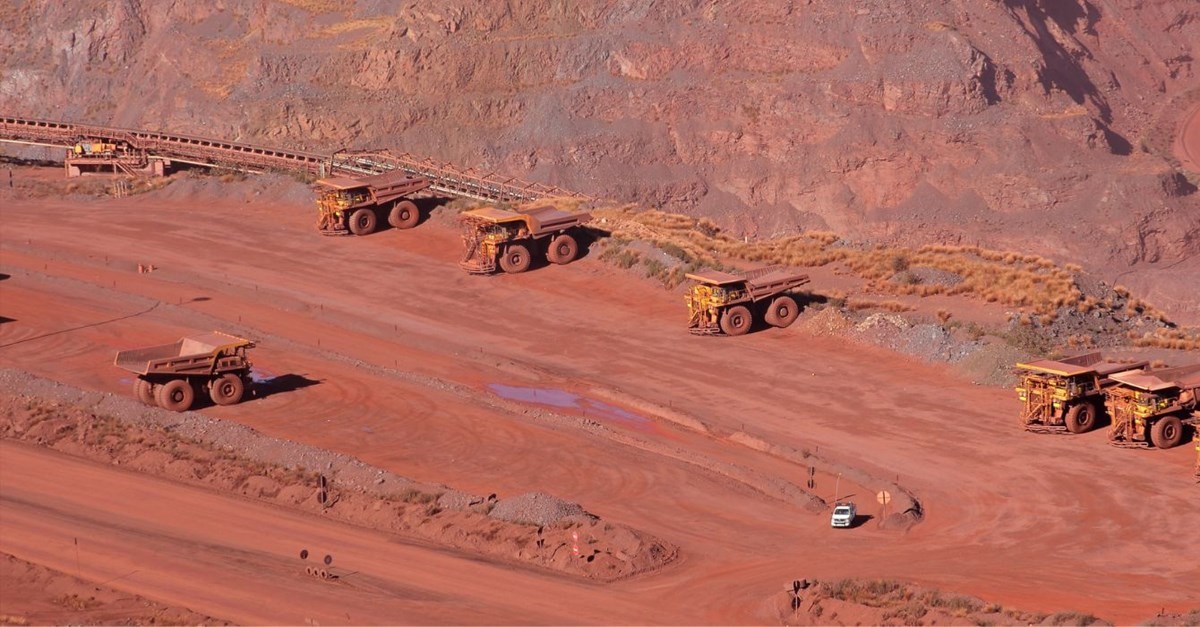 Inferring the earth moving equipment–environment interaction in open ...