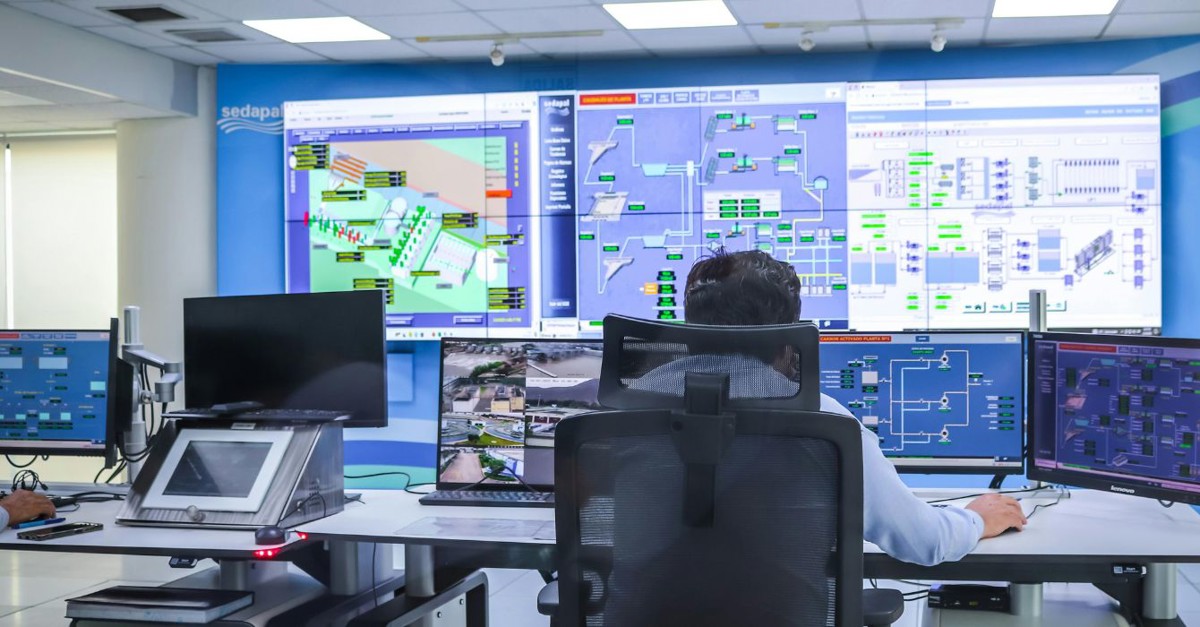 Mine monitoring and control: designing a control room