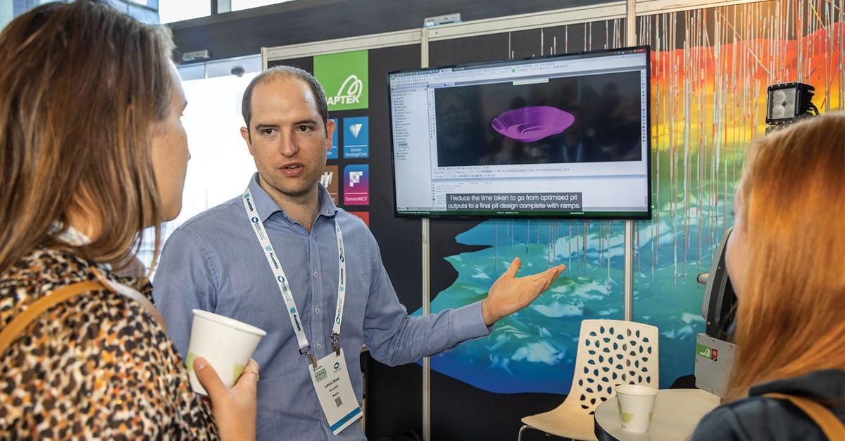 Panel discussion. Geological modelling software: Development and ... Panel discussion. Geological modelling software: Development and ...